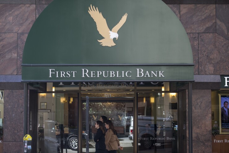 US Regulators Announce JPMorgan Chase Acquisition of First Republic ...